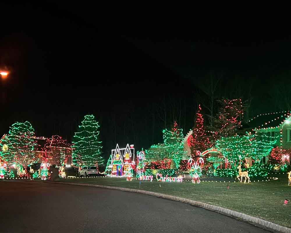 This Monmouth County neighborhood delivers one of the best Christmas ...