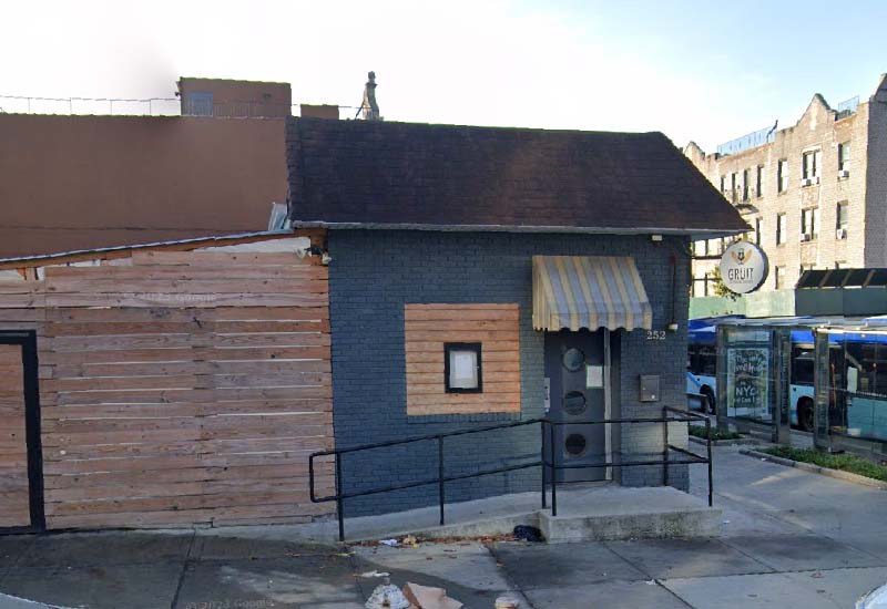 Jewish Woman Targeted Outside Kosher Restaurant in Crown Heights Jewish Woman Targeted Outside Kosher Restaurant in Crown Heights