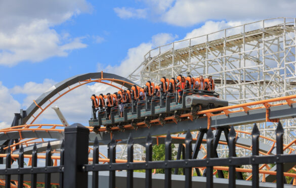 Six Flags shuts down amusement park after 50 years, leaving fans ...