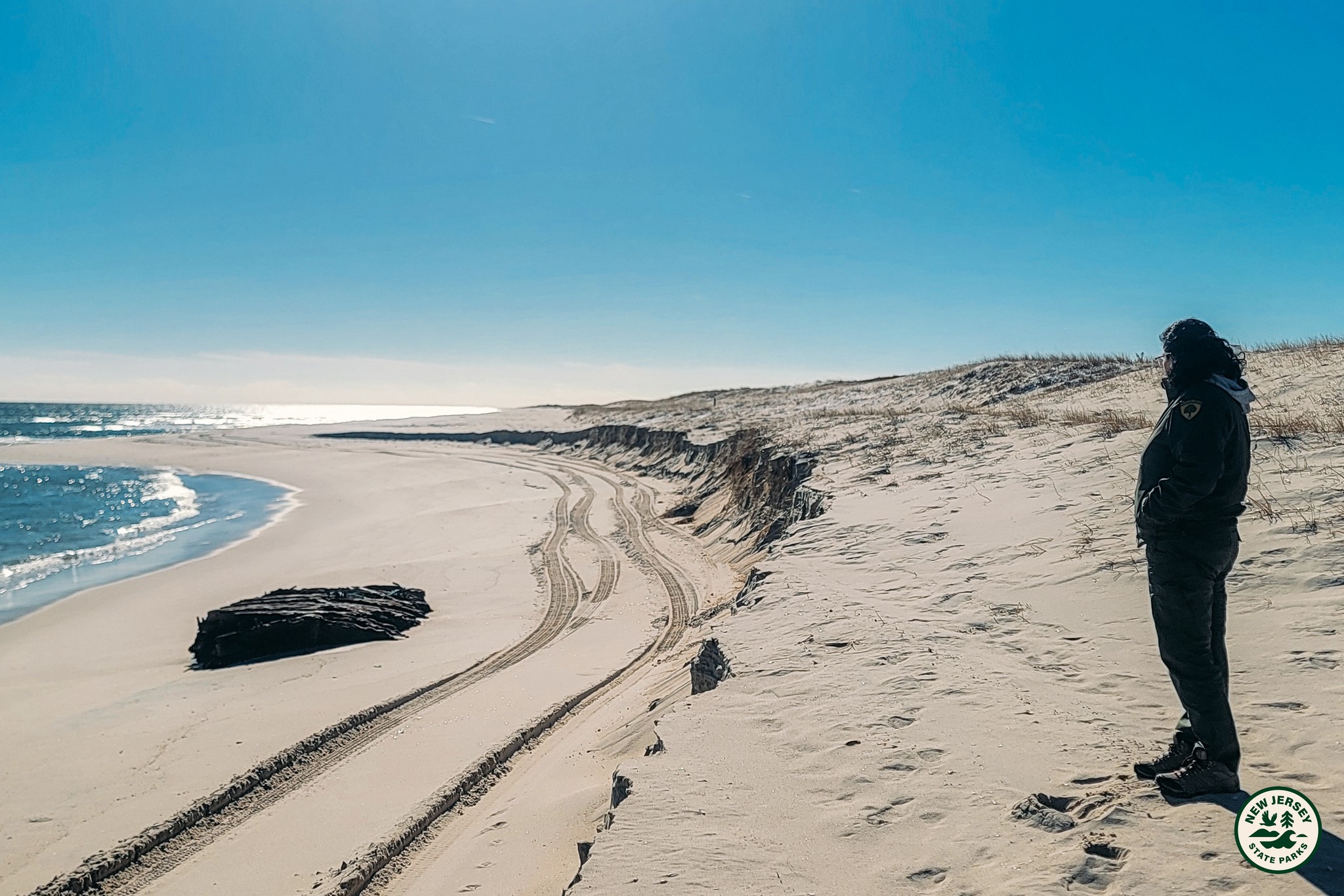 Icy snow storm uncovers 136-year-old shipwreck hidden beneath the ...