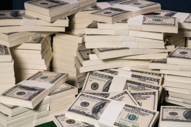 Nightly lottery routine pays off with $200K jackpot for Virginia dad