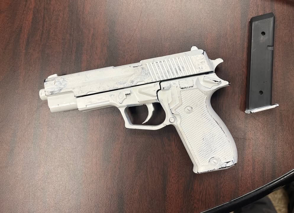 Quick-thinking student stops BB gun scare inside Pennsylvania school