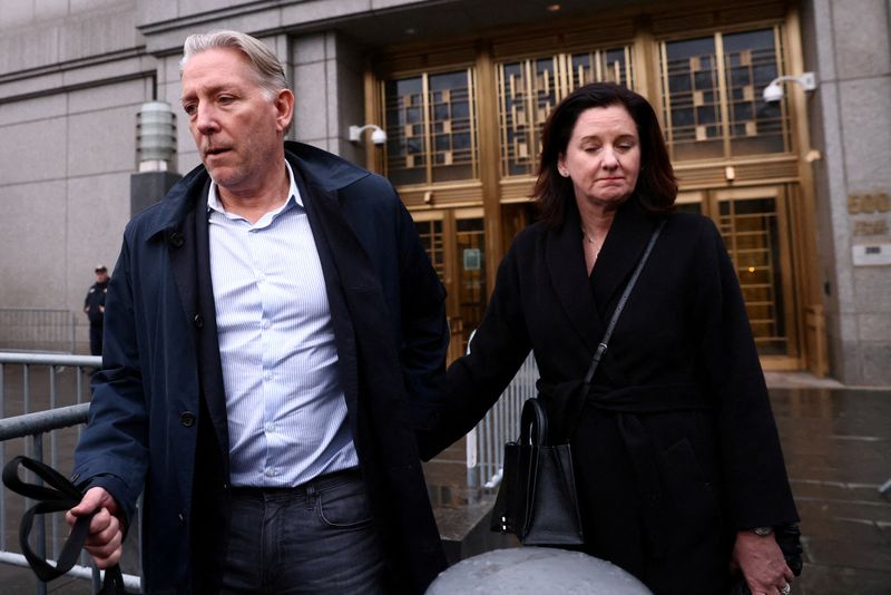 Ex Fbi Official To Be Sentenced To Over Four Years For Work For Russia